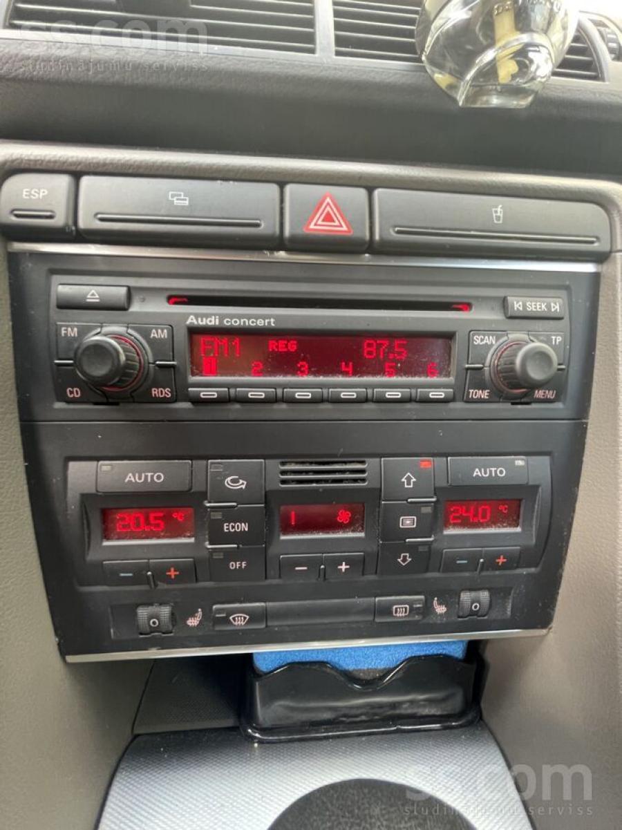 Pelēks Audi A4 2004 Rīga, ar dzinēja tilpumu 2.00 L un nobraukumu 161 tūkst. km par 2350 €, foto 5 vietnē AUTOMOTO.COM.LV