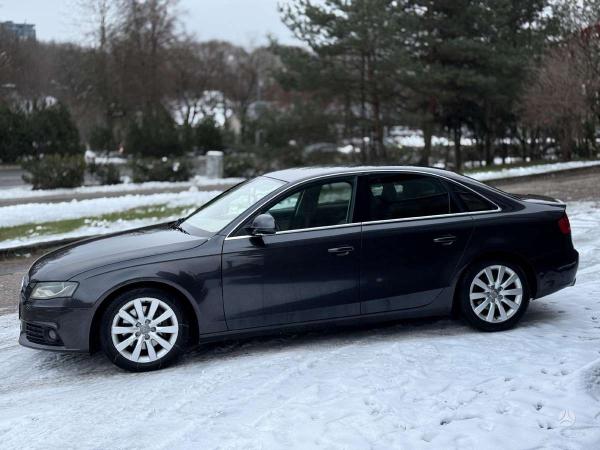 Pelēks Audi A4 2009 Viļņa, ar dzinēja tilpumu 0.00 L un nobraukumu 298 tūkst. km par 4000 €, foto 4 vietnē AUTOMOTO.COM.LV