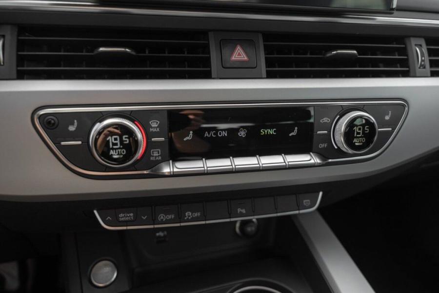 Pelēks Audi A4 2023 Viļņa, ar dzinēja tilpumu 2.00 L un nobraukumu 64 tūkst. km par 27050 €, foto 14 vietnē AUTOMOTO.COM.LV