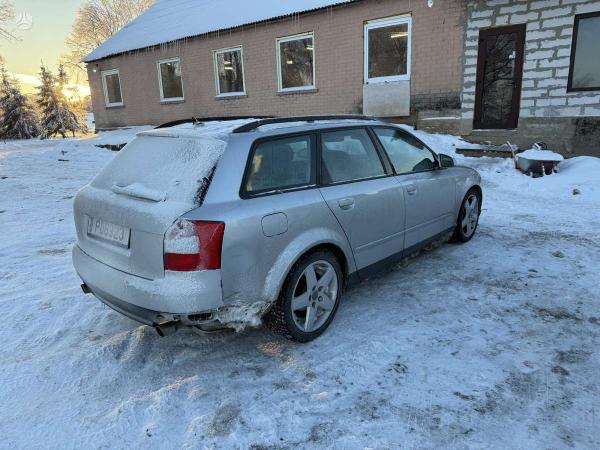 Pelēks Audi A4 2002 Marijampole, ar dzinēja tilpumu 3.00 L un nobraukumu 233 tūkst. km par 1550 €, foto 4 vietnē AUTOMOTO.COM.LV