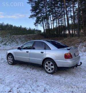 Grey Audi A4 1995 in Riga, with an engine capacity of 1.80 L and mileage of 328 thousand km for 1350 €, photo 3 on AUTOMOTO.COM.LV