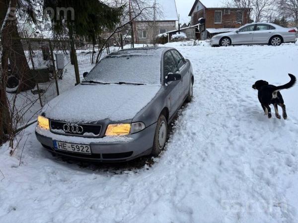 Pelēks Audi A4 1995 Daugavpils, ar dzinēja tilpumu 1.90 L un nobraukumu 326 tūkst. km par 1000 €, foto 2 vietnē AUTOMOTO.COM.LV