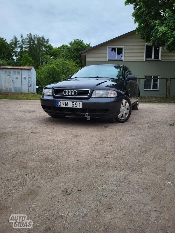 Grey Audi A4 1995 in Kaunas, with an engine capacity of 1.80 L and mileage of 330 thousand km for 400 €, photo 2 on AUTOMOTO.COM.LV