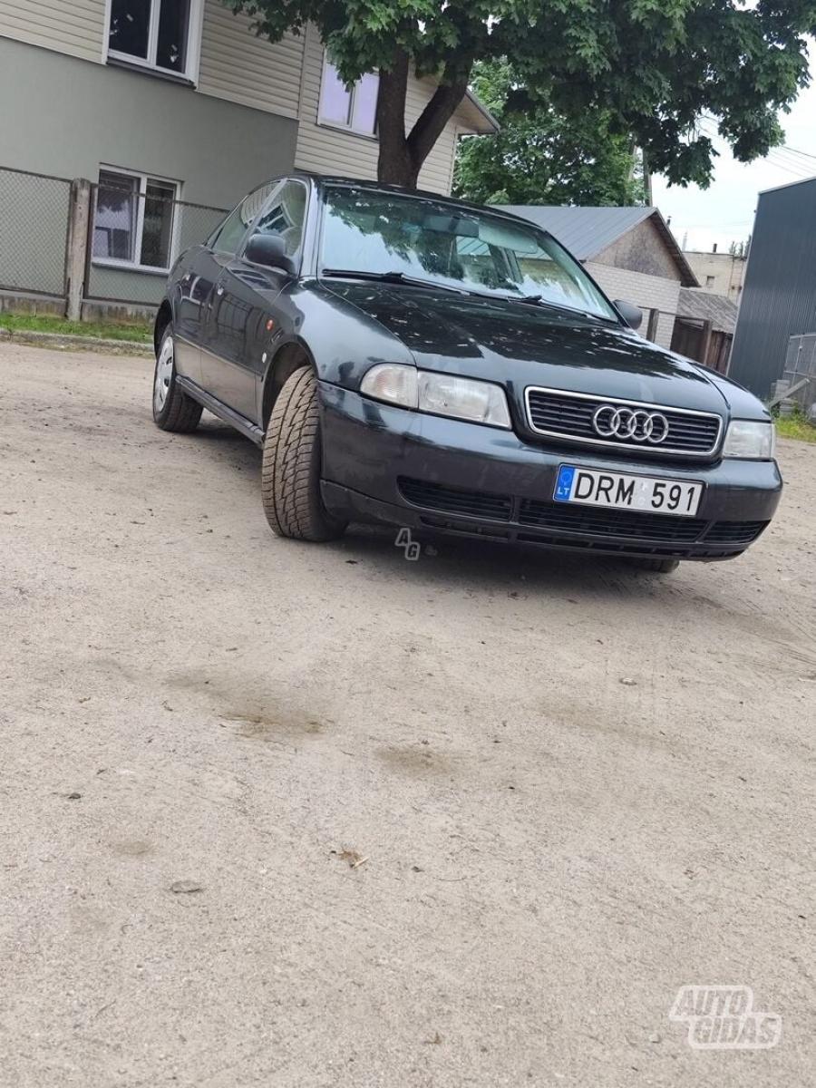 Grey Audi A4 1995 in Kaunas, with an engine capacity of 1.80 L and mileage of 330 thousand km for 400 €, photo 5 on AUTOMOTO.COM.LV