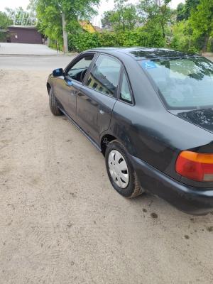 Grey Audi A4 1995 in Kaunas, with an engine capacity of 1.80 L and mileage of 330 thousand km for 400 €, photo 9 on AUTOMOTO.COM.LV