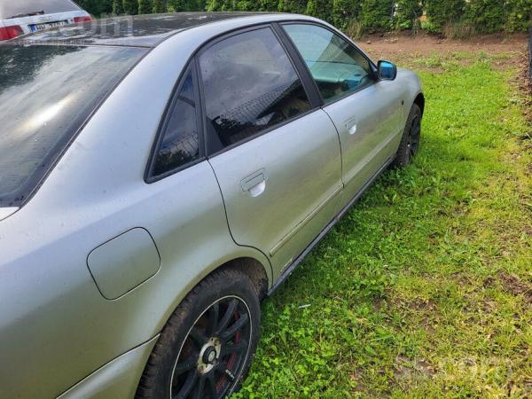 Pelēks Audi A4 1995 Bauska, ar dzinēja tilpumu 1.90 L un nobraukumu 476 tūkst. km par 750 €, foto 5 vietnē AUTOMOTO.COM.LV