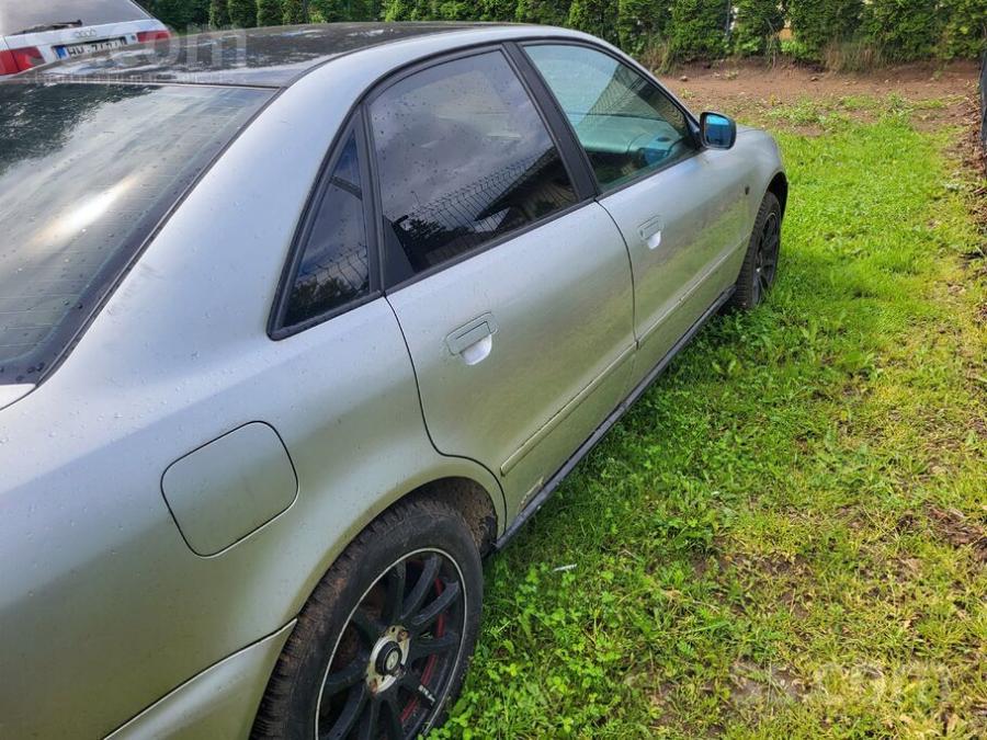 Pelēks Audi A4 1995 Bauska, ar dzinēja tilpumu 1.90 L un nobraukumu 476 tūkst. km par 750 €, foto 6 vietnē AUTOMOTO.COM.LV