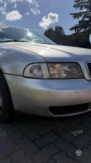 Pelēks Audi A4 1995 Kaišiadorys, ar dzinēja tilpumu 1.60 L un nobraukumu 274 tūkst. km par 550 €, foto 9 vietnē AUTOMOTO.COM.LV