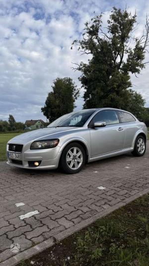 Pelēks Audi A4 1995 Kaišiadorys, ar dzinēja tilpumu 2.00 L un nobraukumu 402 tūkst. km par 999 €, foto 3 vietnē AUTOMOTO.COM.LV