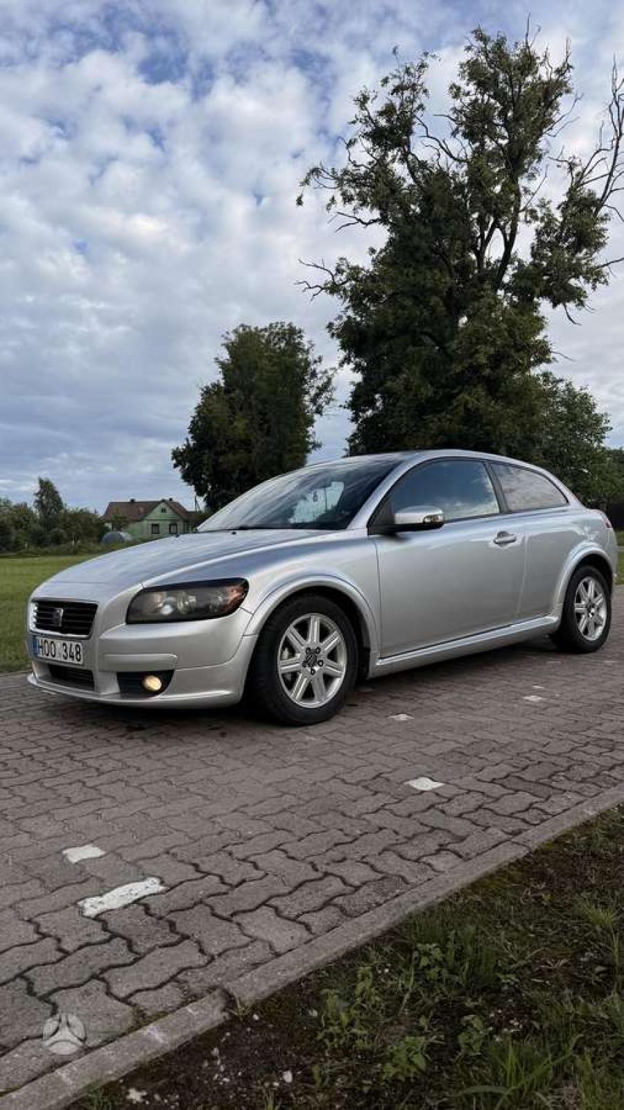 Pelēks Audi A4 1995 Kaišiadorys, ar dzinēja tilpumu 2.00 L un nobraukumu 402 tūkst. km par 999 €, foto 3 vietnē AUTOMOTO.COM.LV