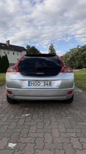 Pelēks Audi A4 1995 Kaišiadorys, ar dzinēja tilpumu 2.00 L un nobraukumu 402 tūkst. km par 999 €, foto 7 vietnē AUTOMOTO.COM.LV