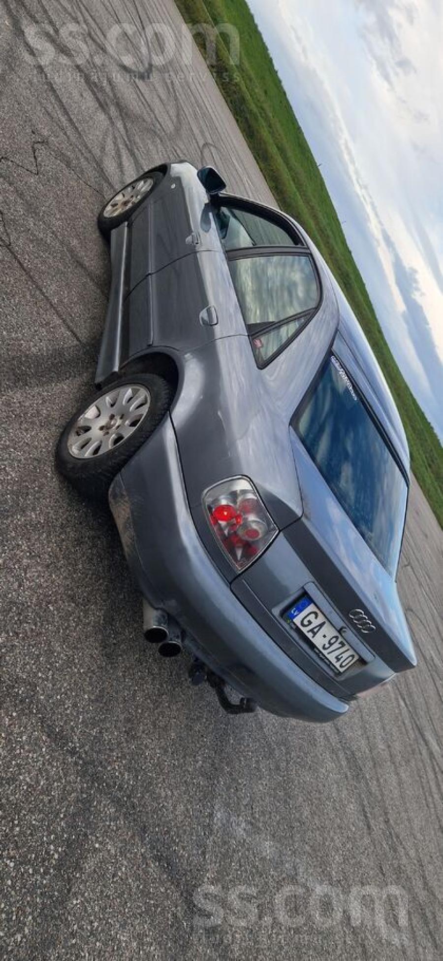 Pelēks Audi A4 1995 Valmiera, ar dzinēja tilpumu 1.90 L un nobraukumu 536 tūkst. km par 700 €, foto 1 vietnē AUTOMOTO.COM.LV