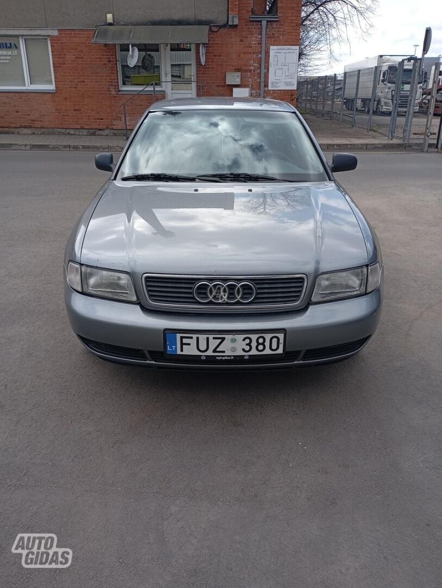 Pelēks Audi A4 1996 Kazlų Rūda, ar dzinēja tilpumu 1.60 L un nobraukumu 193 tūkst. km par 1200 €, foto 1 vietnē AUTOMOTO.COM.LV