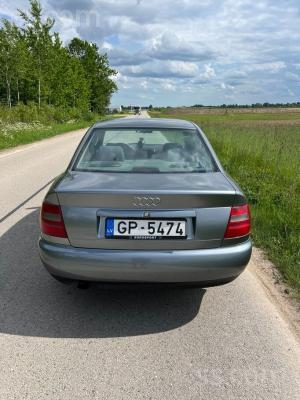 Серый Ауди А4 1996 в Рига, объемом двигателя 1.60 л и пробегом 262 тыс. км за 1400 €, фото 5 на AUTOMOTO.COM.LV