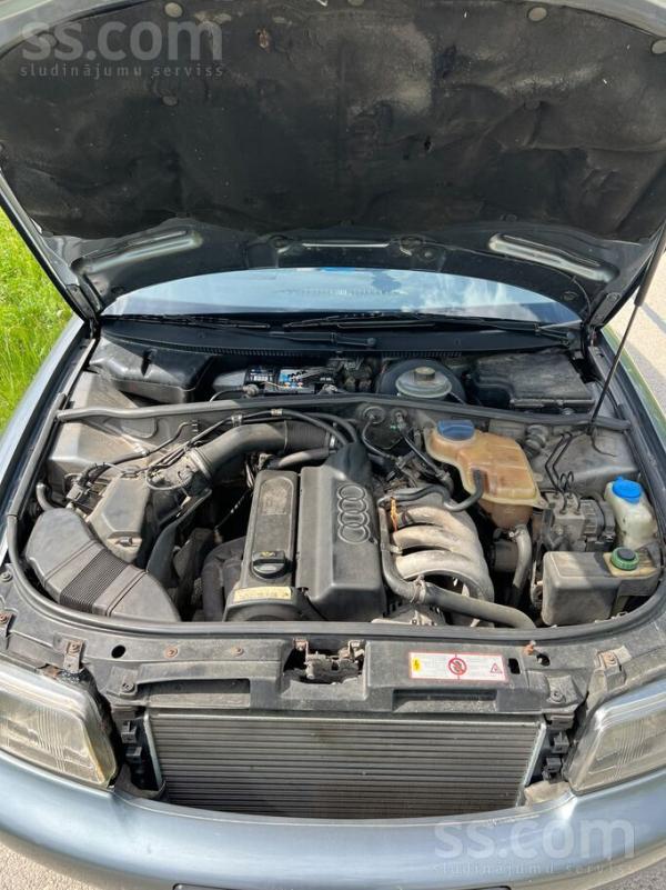 Grey Audi A4 1996 in Riga, with an engine capacity of 1.60 L and mileage of 262 thousand km for 1400 €, photo 6 on AUTOMOTO.COM.LV