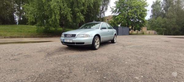 Pelēks Audi A4 1996 Molėtai, ar dzinēja tilpumu 1.78 L un nobraukumu 300 tūkst. km par 600 €, foto 1 vietnē AUTOMOTO.COM.LV