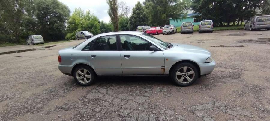 Grey Audi A4 1996 in Moletai, with an engine capacity of 1.78 L and mileage of 300 thousand km for 600 €, photo 5 on AUTOMOTO.COM.LV