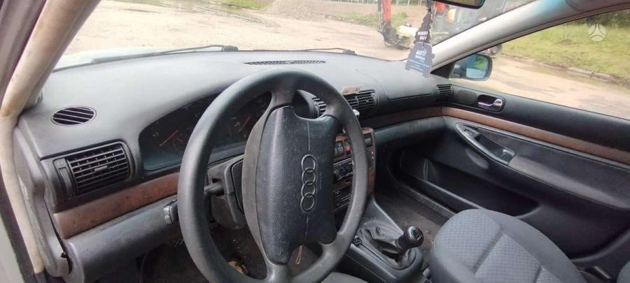 Grey Audi A4 1996 in Moletai, with an engine capacity of 1.78 L and mileage of 300 thousand km for 600 €, photo 6 on AUTOMOTO.COM.LV