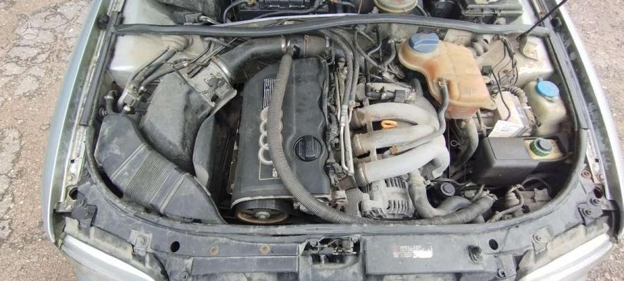 Grey Audi A4 1996 in Moletai, with an engine capacity of 1.78 L and mileage of 300 thousand km for 600 €, photo 7 on AUTOMOTO.COM.LV