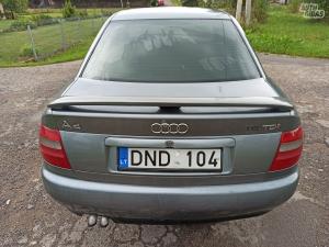 Pelēks Audi A4 1996 Viļņa, ar dzinēja tilpumu 1.90 L un nobraukumu 419 tūkst. km par 500 €, foto 4 vietnē AUTOMOTO.COM.LV