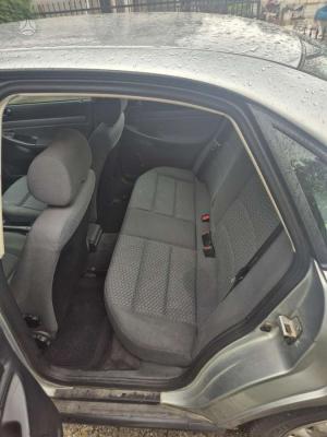 Pelēks Audi A4 1996 Šauļi, ar dzinēja tilpumu 1.60 L un nobraukumu 249 tūkst. km par 800 €, foto 13 vietnē AUTOMOTO.COM.LV