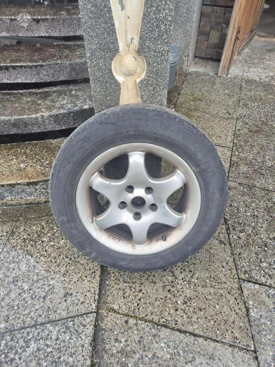 Pelēks Audi A4 1996 Šauļi, ar dzinēja tilpumu 1.60 L un nobraukumu 249 tūkst. km par 800 €, foto 14 vietnē AUTOMOTO.COM.LV