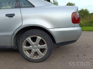 Pelēks Audi A4 1996 Daugavpils, ar dzinēja tilpumu 1.90 L un nobraukumu 390 tūkst. km par 1350 €, foto 17 vietnē AUTOMOTO.COM.LV