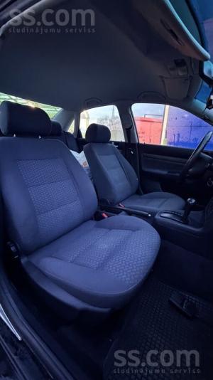 Grey Audi A4 1996 in Riga, with an engine capacity of 1.80 L and mileage of 172 thousand km for 690 €, photo 9 on AUTOMOTO.COM.LV