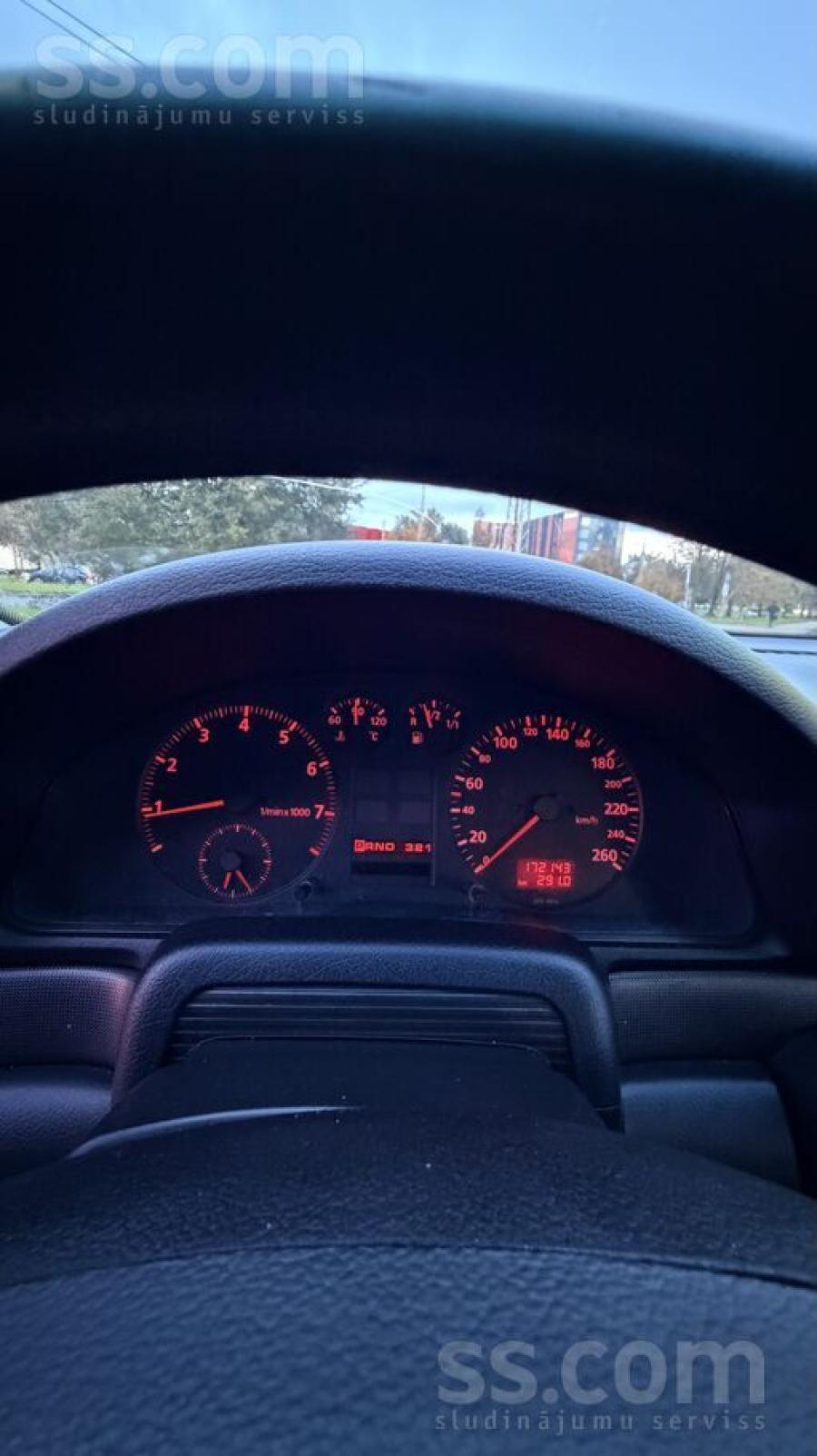Grey Audi A4 1996 in Riga, with an engine capacity of 1.80 L and mileage of 172 thousand km for 690 €, photo 10 on AUTOMOTO.COM.LV