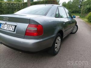 Pelēks Audi A4 1997 Daugavpils, ar dzinēja tilpumu 1.60 L un nobraukumu 283 tūkst. km par 1200 €, foto 2 vietnē AUTOMOTO.COM.LV