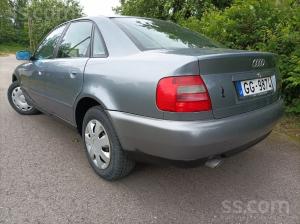 Pelēks Audi A4 1997 Daugavpils, ar dzinēja tilpumu 1.60 L un nobraukumu 283 tūkst. km par 1200 €, foto 4 vietnē AUTOMOTO.COM.LV