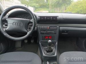 Pelēks Audi A4 1997 Daugavpils, ar dzinēja tilpumu 1.60 L un nobraukumu 283 tūkst. km par 1200 €, foto 7 vietnē AUTOMOTO.COM.LV
