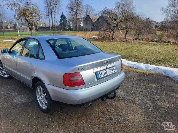 Pelēks Audi A4 1997 Radviliškis, ar dzinēja tilpumu 1.80 L un nobraukumu 330 tūkst. km par 650 €, foto 6 vietnē AUTOMOTO.COM.LV