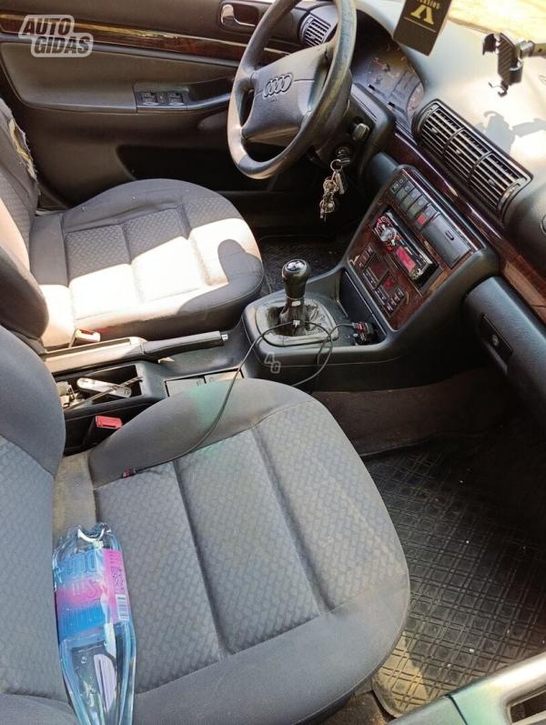 Grey Audi A4 1997 in Klaipeda, with an engine capacity of 1.90 L and mileage of 374 thousand km for 850 €, photo 5 on AUTOMOTO.COM.LV