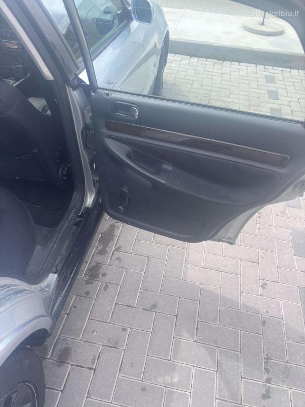 Grey Audi A4 1997 in Plunge, with an engine capacity of 1.60 L and mileage of 35 thousand km for 650 €, photo 10 on AUTOMOTO.COM.LV