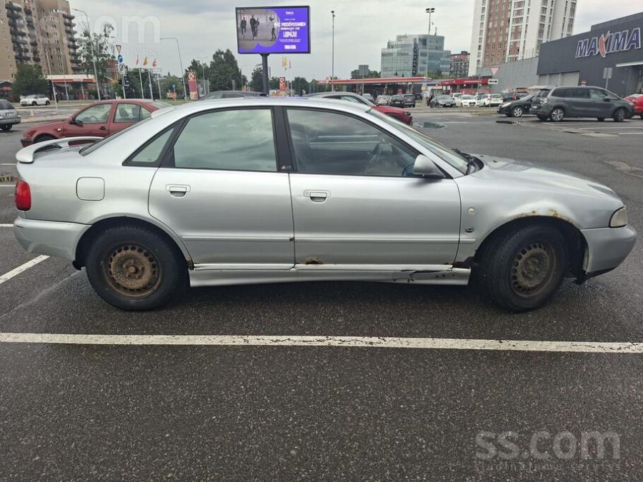 Серый Ауди А4 1997 в Рига, объемом двигателя 1.80 л и пробегом 260 тыс. км за 780 €, фото 23 на AUTOMOTO.COM.LV