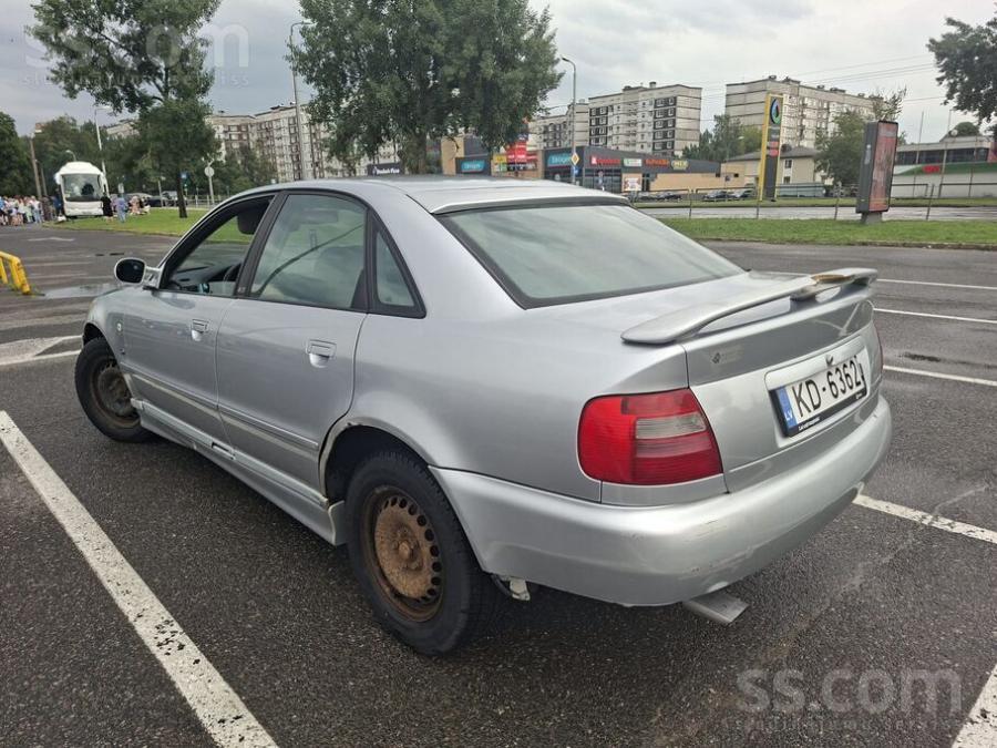 Серый Ауди А4 1997 в Рига, объемом двигателя 1.80 л и пробегом 260 тыс. км за 580 €, фото 3 на AUTOMOTO.COM.LV