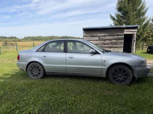Pelēks Audi A4 1997 Klaipėda, ar dzinēja tilpumu 1.60 L un nobraukumu 354 tūkst. km par 750 €, foto 3 vietnē AUTOMOTO.COM.LV