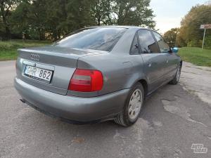 Pelēks Audi A4 1997 Kaišiadorys, ar dzinēja tilpumu 1.60 L un nobraukumu 271 tūkst. km par 730 €, foto 5 vietnē AUTOMOTO.COM.LV