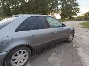 Pelēks Audi A4 1997 Kaišiadorys, ar dzinēja tilpumu 1.60 L un nobraukumu 271 tūkst. km par 730 €, foto 13 vietnē AUTOMOTO.COM.LV