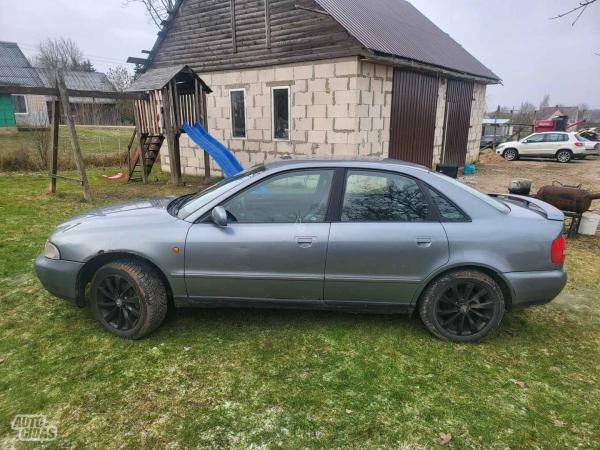 Pelēks Audi A4 1998 Kelmė, ar dzinēja tilpumu 1.60 L un nobraukumu 251 tūkst. km par 1150 €, foto 3 vietnē AUTOMOTO.COM.LV