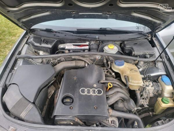 Pelēks Audi A4 1998 Kelmė, ar dzinēja tilpumu 1.60 L un nobraukumu 251 tūkst. km par 1150 €, foto 9 vietnē AUTOMOTO.COM.LV