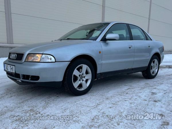 Pelēks Audi A4 1998 Tallina, ar dzinēja tilpumu 2.40 L un nobraukumu 241 tūkst. km par 2490 €, foto 1 vietnē AUTOMOTO.COM.LV