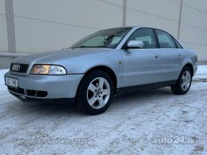 Pelēks Audi A4 1998 Tallina, ar dzinēja tilpumu 2.40 L un nobraukumu 241 tūkst. km par 2490 €, foto  vietnē AUTOMOTO.COM.LV