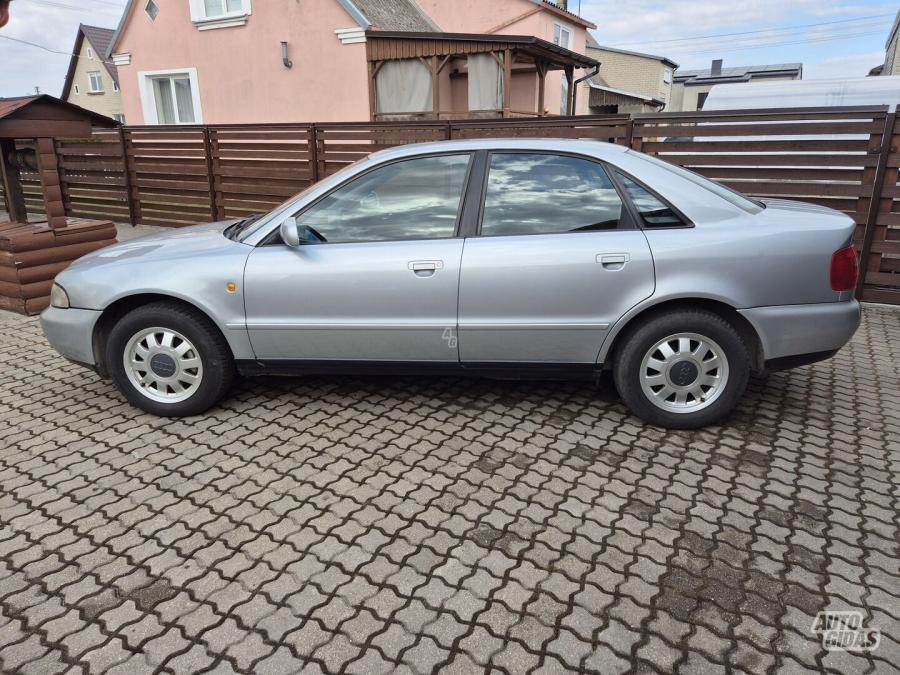 Grey Audi A4 1998 in Marijampole, with an engine capacity of 1.80 L and mileage of 304 thousand km for 1350 €, photo 2 on AUTOMOTO.COM.LV