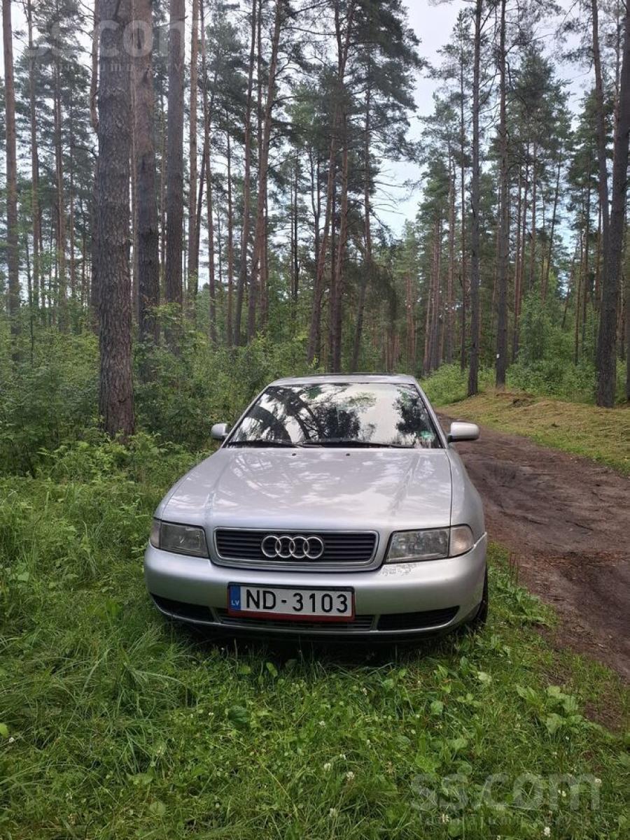 Grey Audi A4 1998 in Riga, with an engine capacity of 1.60 L and mileage of 270 thousand km for 1000 €, photo 1 on AUTOMOTO.COM.LV