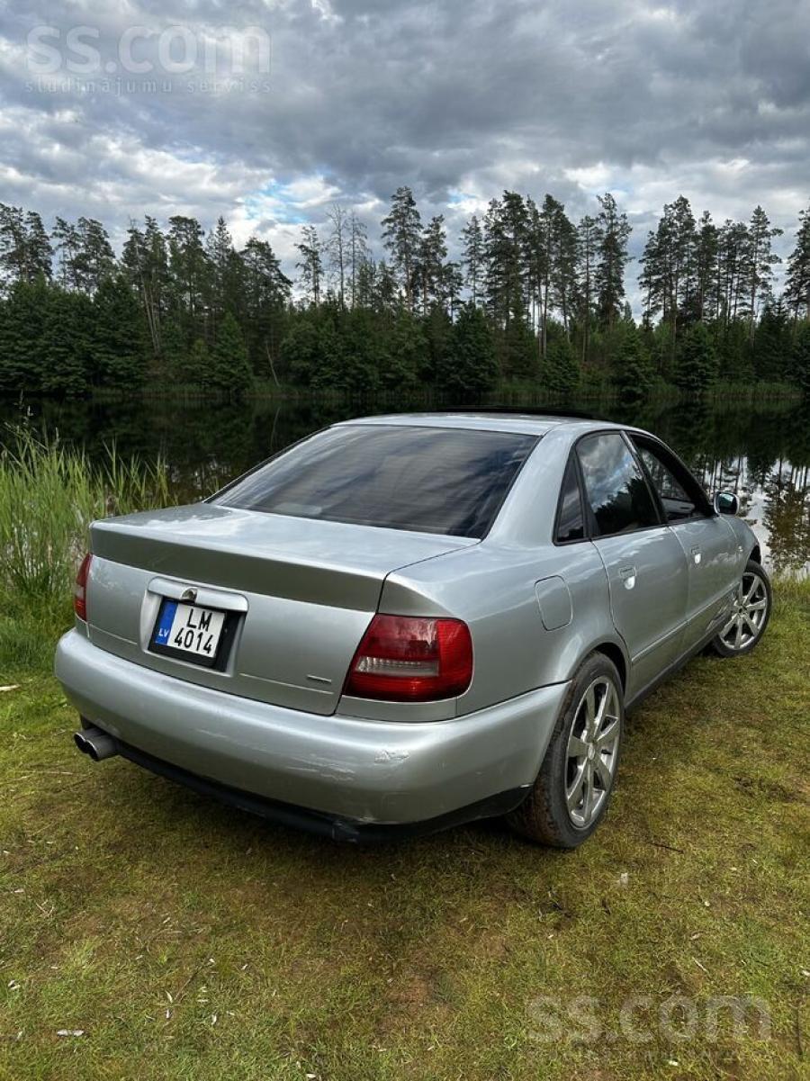 Grey Audi A4 1998 in Balvi, with an engine capacity of 1.80 L and mileage of 345 thousand km for 2500 €, photo 4 on AUTOMOTO.COM.LV