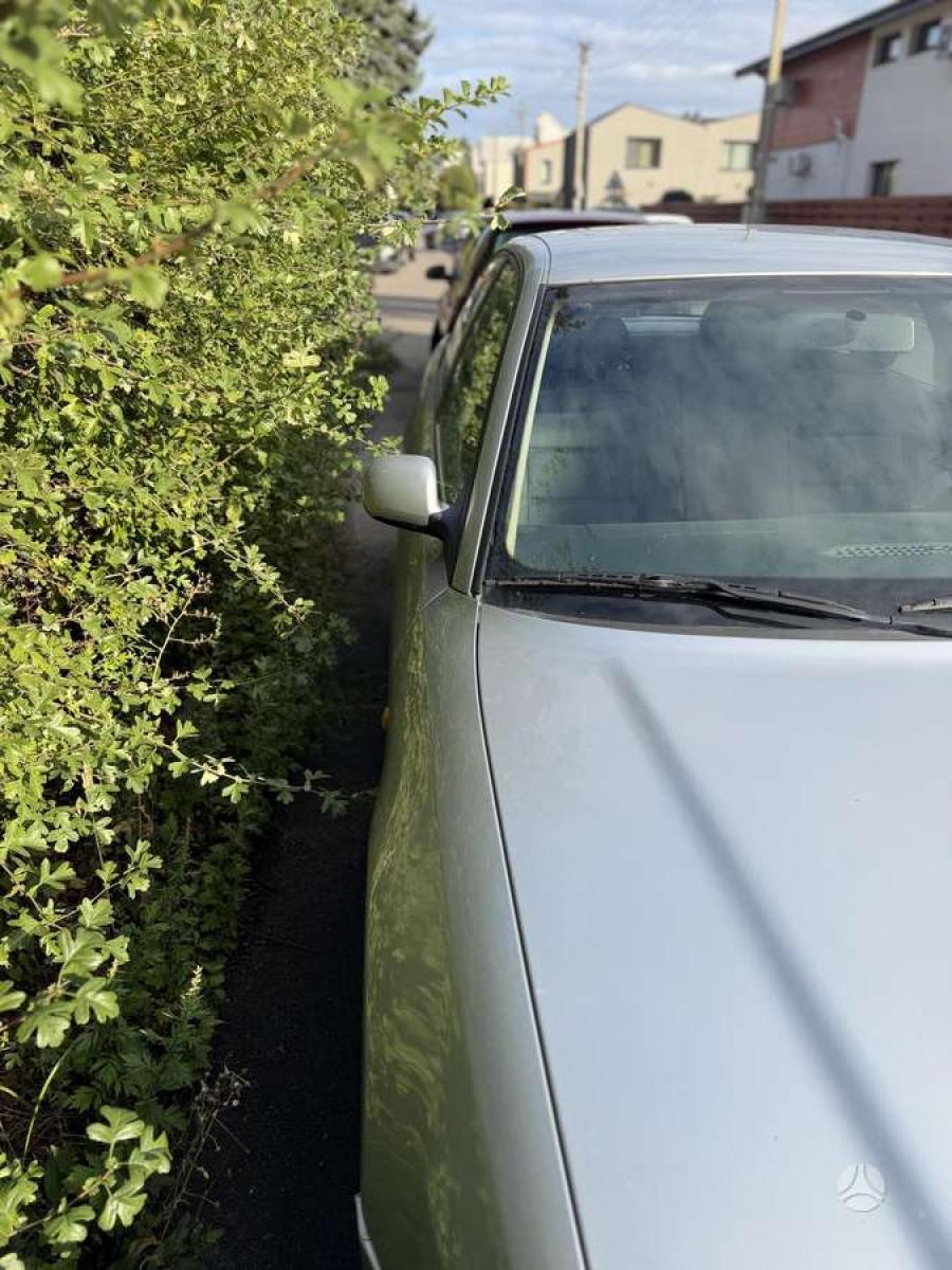 Grey Audi A4 1998 in Kaunas, with an engine capacity of 1.60 L and mileage of 325 thousand km for 500 €, photo 8 on AUTOMOTO.COM.LV
