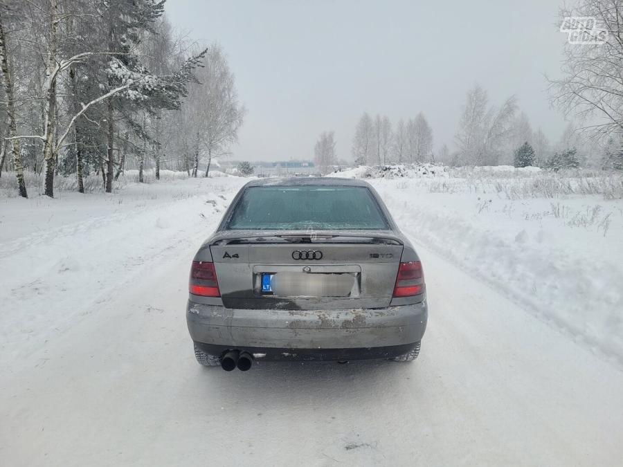 Pelēks Audi A4 1999 Viļņa, ar dzinēja tilpumu 1.90 L un nobraukumu 400 tūkst. km par 899 €, foto 5 vietnē AUTOMOTO.COM.LV