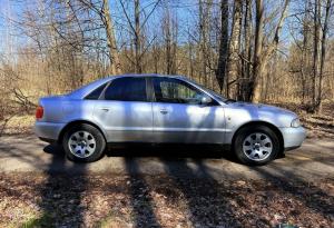 Grey Audi A4 1999 in Vievis, with an engine capacity of 1.90 L and mileage of 460 thousand km for 990 €, photo 12 on AUTOMOTO.COM.LV